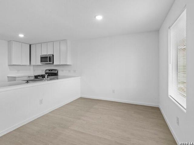 12903 Kathleen St