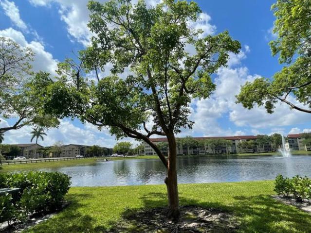 12900 13th St SW #104E, Pembroke Pines, FL 33027