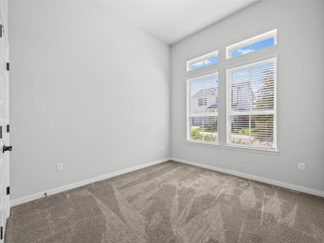 12900 Bloomington Dr