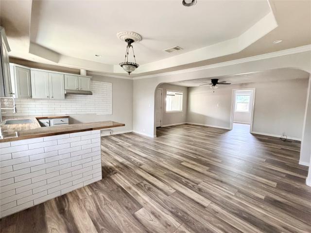 12906 Gladden Drive