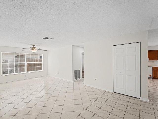 1290 Amberlea Dr E, Dunedin, FL 34698 | MLS #TB8478 | Compass