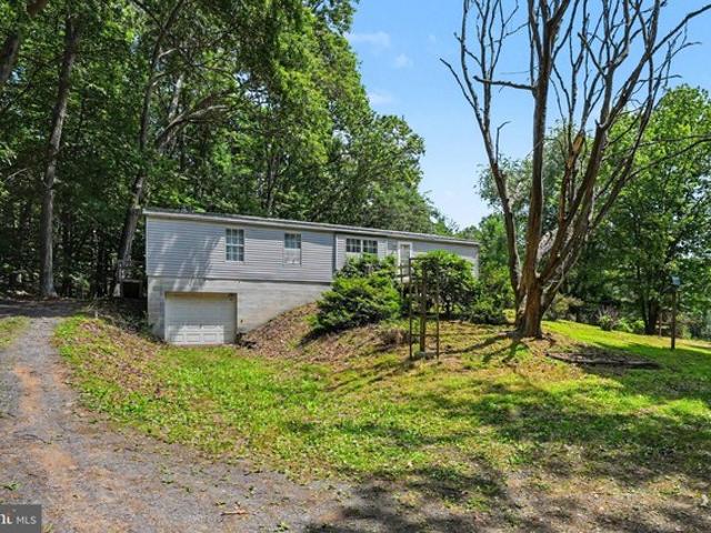 1290 Buckwheat Rd, Millerstown, PA 17062