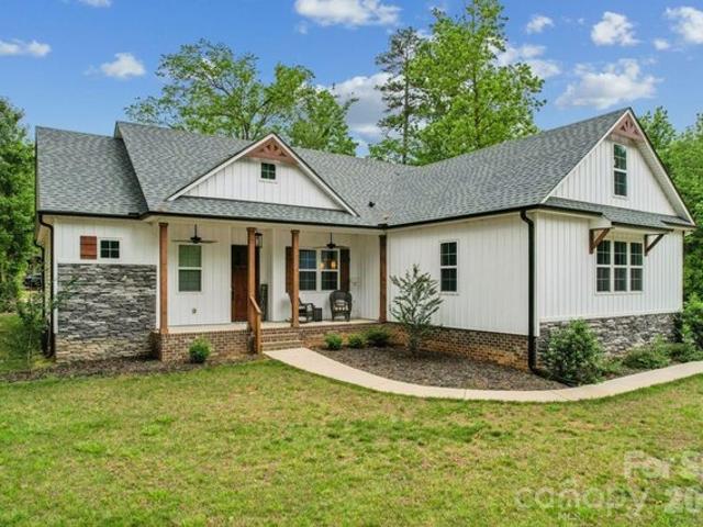 1290 Dial St, Kannapolis, NC 28083