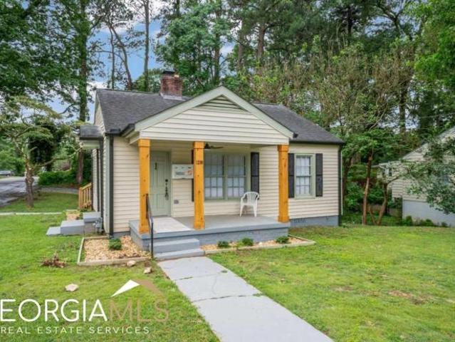 1290 E Forrest Ave, East Point, GA 30344