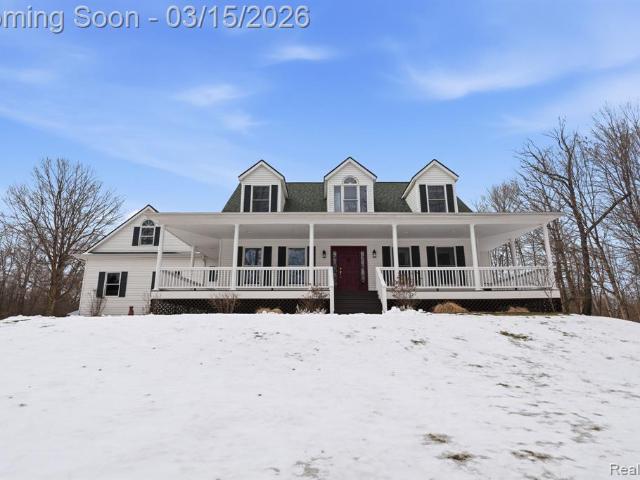 1290 Grace Lane