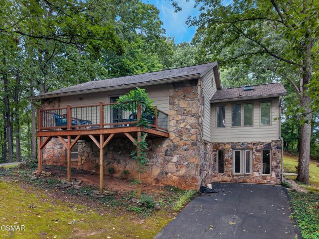 1290 Hickory Hills Road