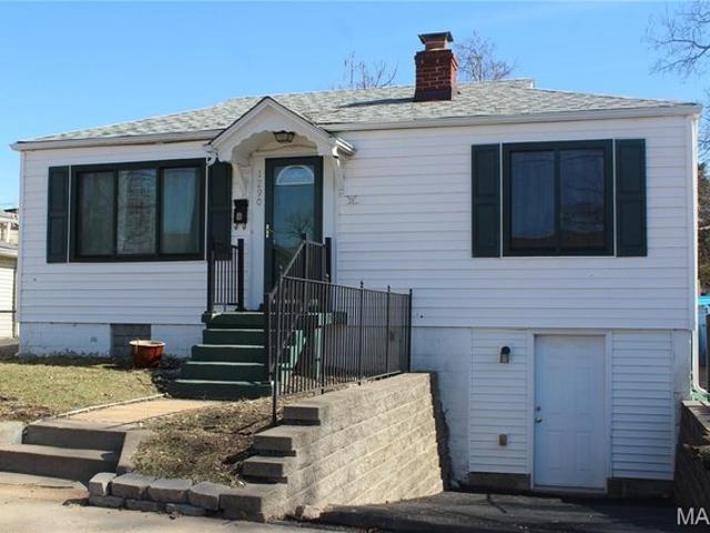 1290 Purcell Ave, Pagedale, MO 63133