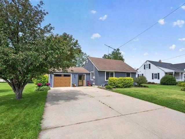 1290 West Ave, Zumbrota, MN 55992