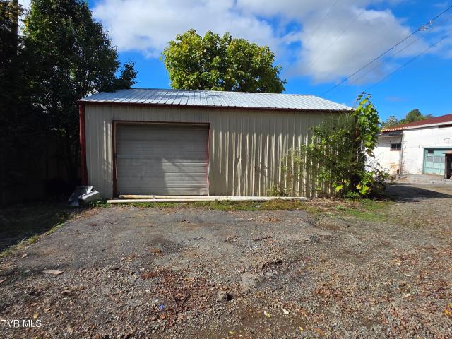 1290 West Main Street