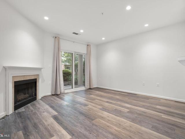 12915 Alton Square # 113