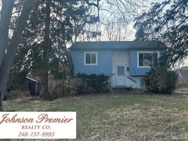 12915 Franklin St, Grand Ledge, MI 48837