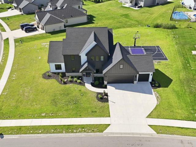 12915 Hallux Cove