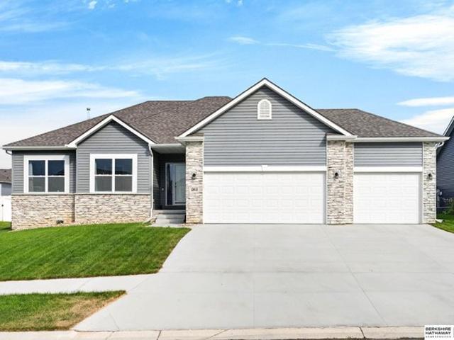 12915 S 55th St, Papillion, NE 68133