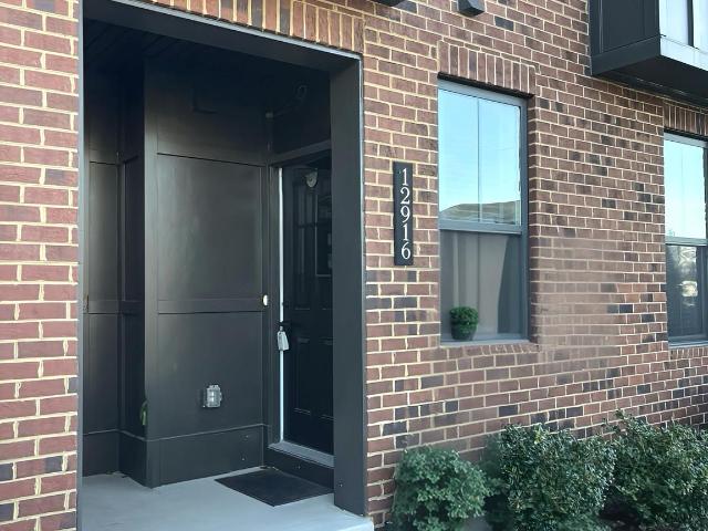 12916 Sunrise Ridge Aly, Unit 63, Herndon, VA 20171 | MLS #VAFX2285 | Compass