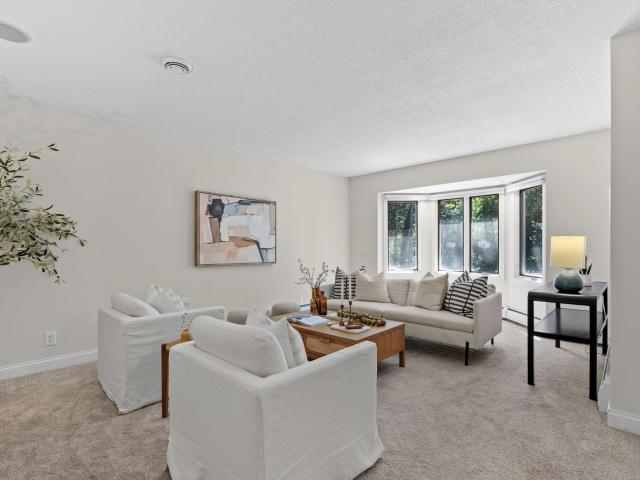 12918 Rutledge Circle
