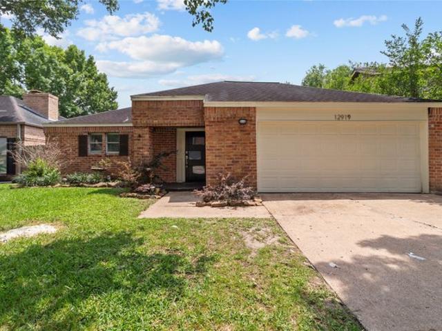 12919 Avenida Vaquero St, Houston, TX 77077