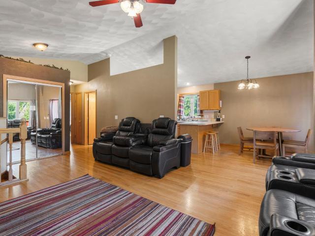 1291 Bellflower Lane NE