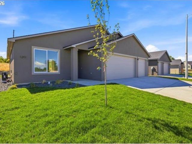 1291 SE Kimber Dr, Hermiston, OR 97838