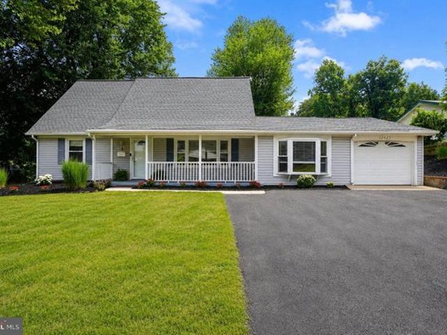 12923 Cherrywood Ln, Bowie, MD 20715