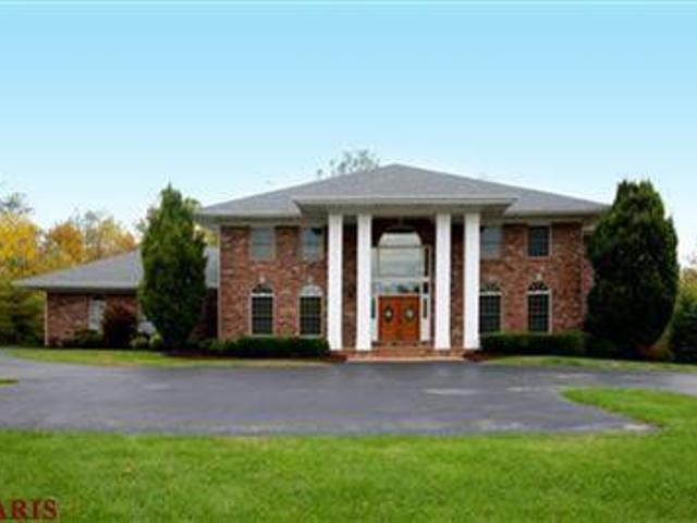 12923 Conway Rd, Creve Coeur, MO 63141