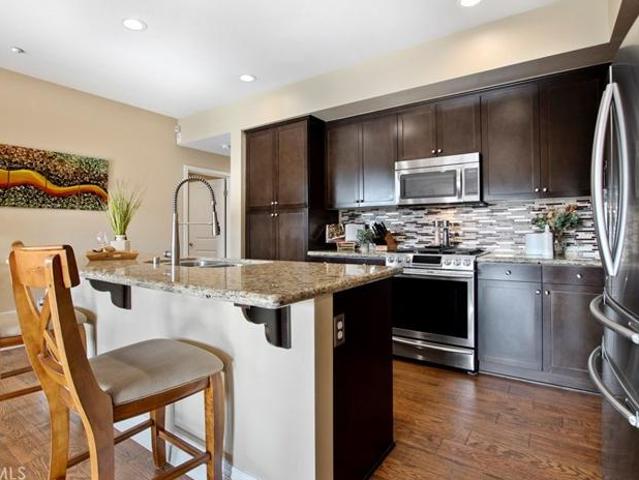 12920 Central Ave #404, Hawthorne, CA 90250