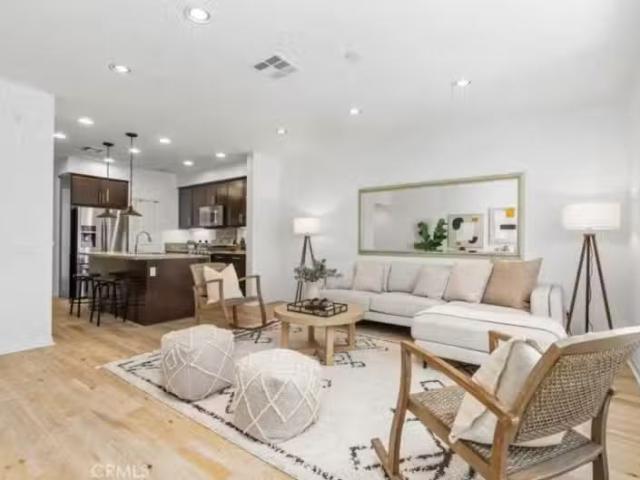 12921 Mission Ave #108, Hawthorne, CA 90250