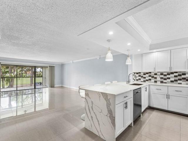 12926 Briarlake Dr Apt 201, Palm Beach Gardens, FL 33418