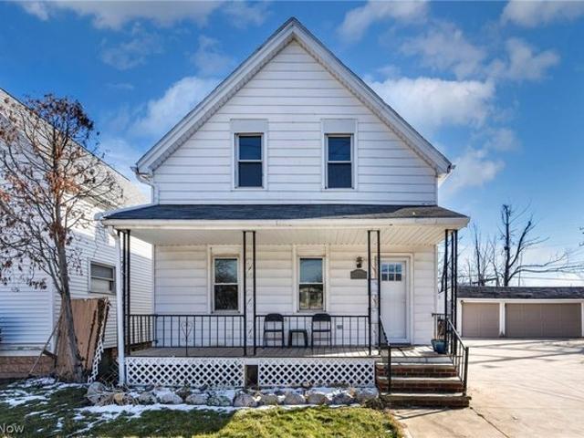 12929 Plover St, Lakewood, OH 44107