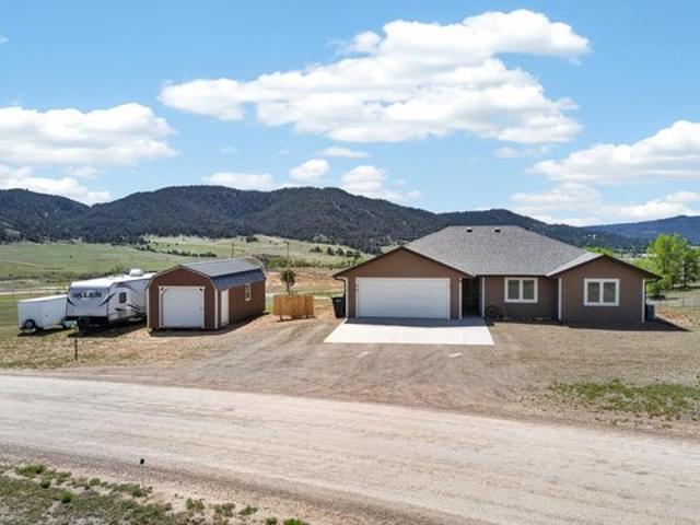 12929 Sapphire Ln, Hot Springs, SD 57747