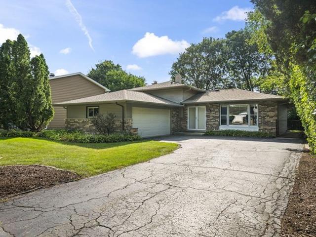 1292 N Linden Ave, Palatine, IL 60074