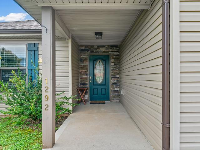 1292 Freedom Dr