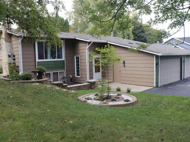 1292 th Ave, Burnsville, MN 55337 | MLS #7043 | Compass