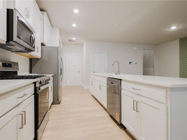 1292 Treviso Bay
