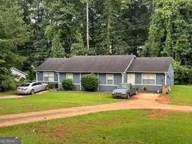 1292 4 Crystal Lake Rd, Atlanta, GA 30349