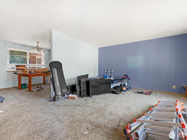 12933 th Street NE