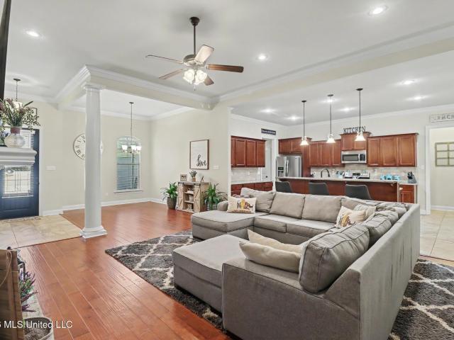 12930 Hebert Cove