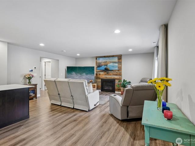 12931 rd Drive SE