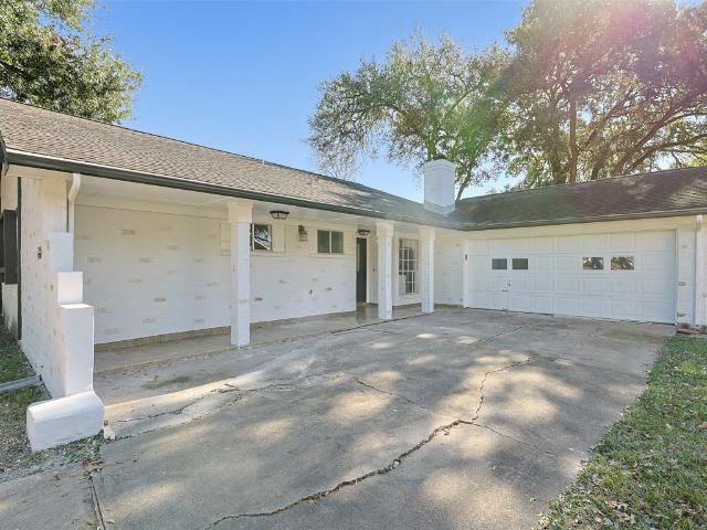 12939 Westhorpe Dr, Houston, TX 77077 | MLS #46749 | Compass