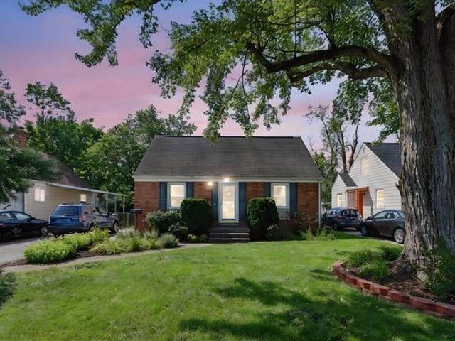 1293 E North Broadway St, Columbus, OH 43224