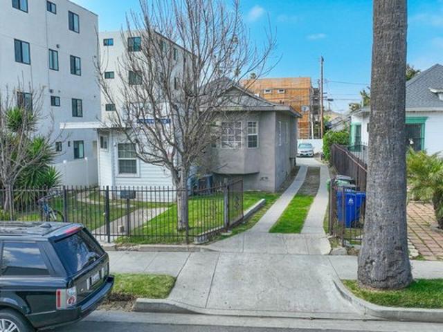 1293 W 36th St, Los Angeles, CA 90007