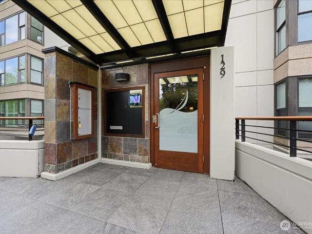 129 3rd Avenue # 404