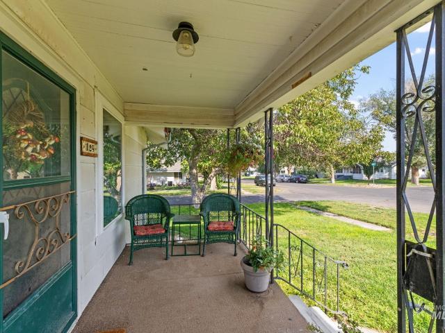 129 12th Ave. N