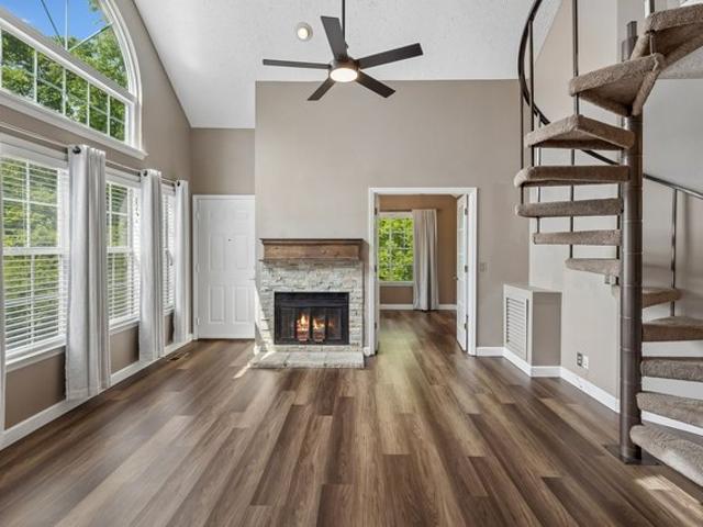 129 Cherry Hill Dr Apt 16C, Hendersonville, TN 37075