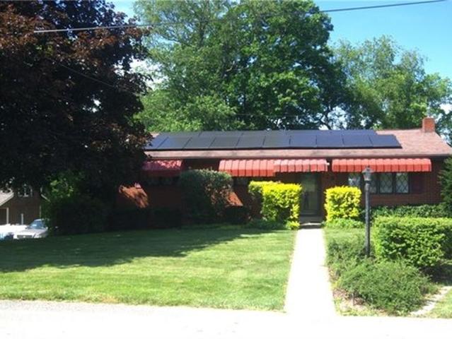 129 Crandon Cir, Beaver, PA 15009