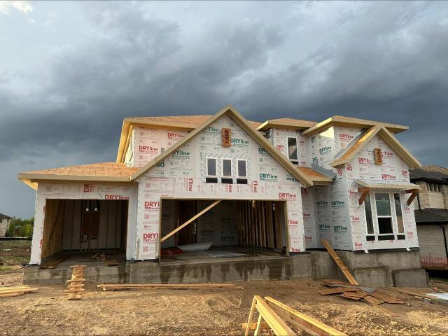 129 Amber Oak Ln