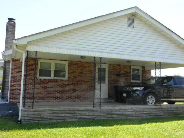 129 Apple Avenue