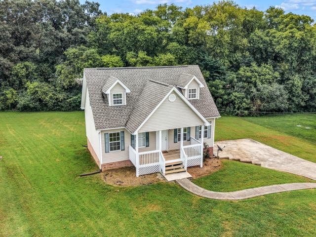 129 Apple Valley Ct NE