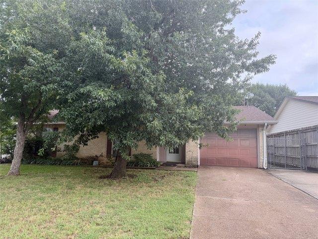 129 Astoria Dr, Cedar Hill, TX 75104
