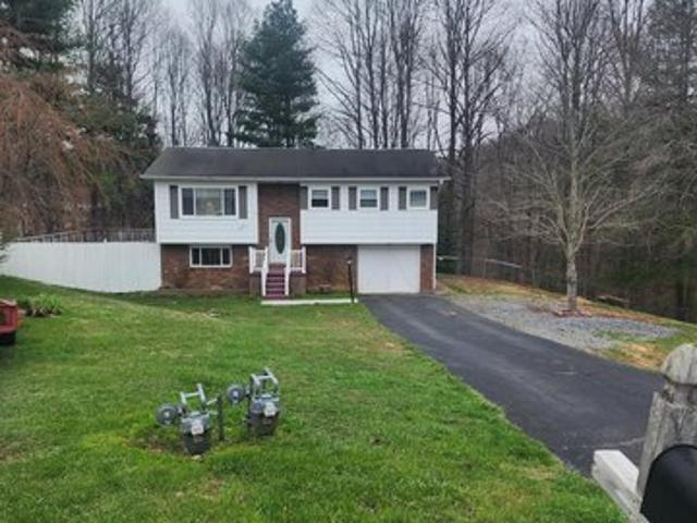 129 Ashley Dr, Beckley, WV 25801