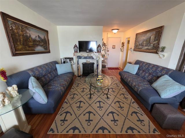 129 Beach 118th Street 5A